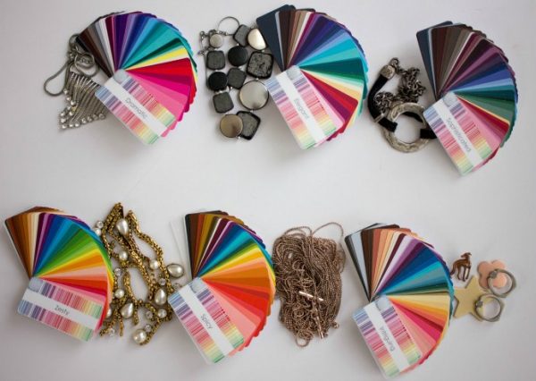 How to Choose the Right Metallic for Your Palette — Inside Out Style