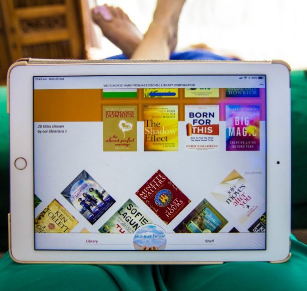2 Best Apps for Reading Books and Magazines Free — Inside Out Style