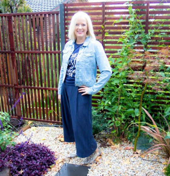 Your Ultimate Guide to 17 Necklines and Which to Choose to Flatter Your ...