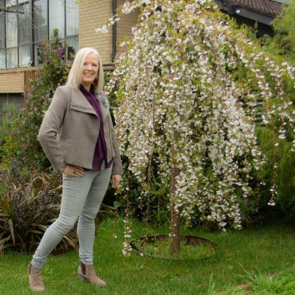 How To Layer a Third Piece Over Your Longer Tops — Inside Out Style