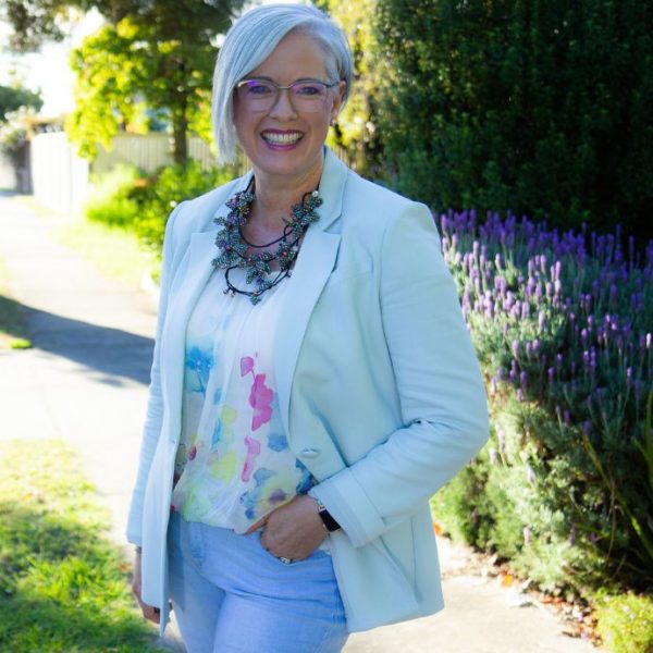 What Shape Top Hem to Wear with Your Jackets and Blazers — Inside Out Style