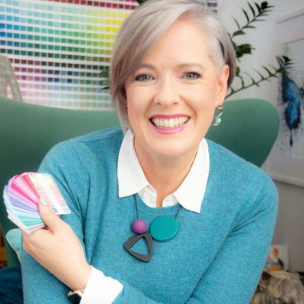 5 Tips to a Camera-Ready Wardrobe: How to Choose the Perfect Outfit for ...