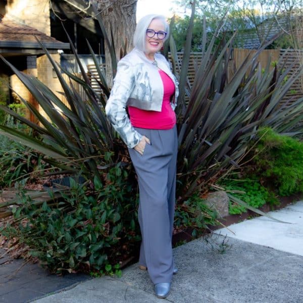 Pantone Predicts: Your Guide to the Hottest Fall/Winter 2024 Colours ...