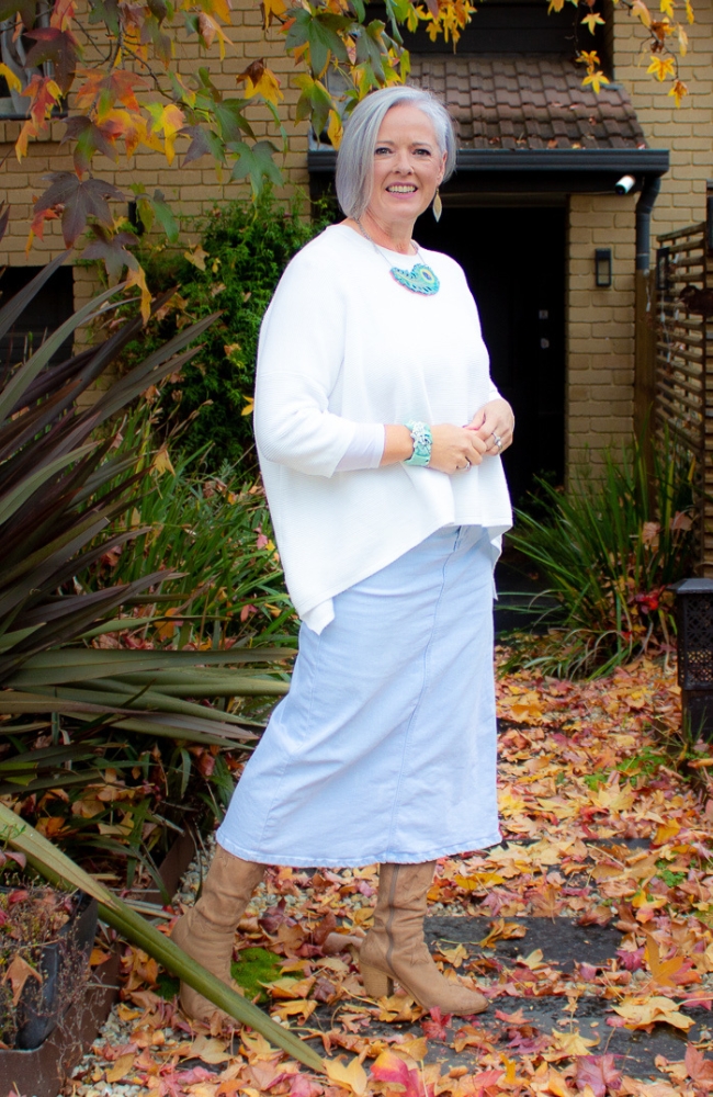 The 3-Second Mirror Trick to Know If an Outfit Works — Inside Out Style